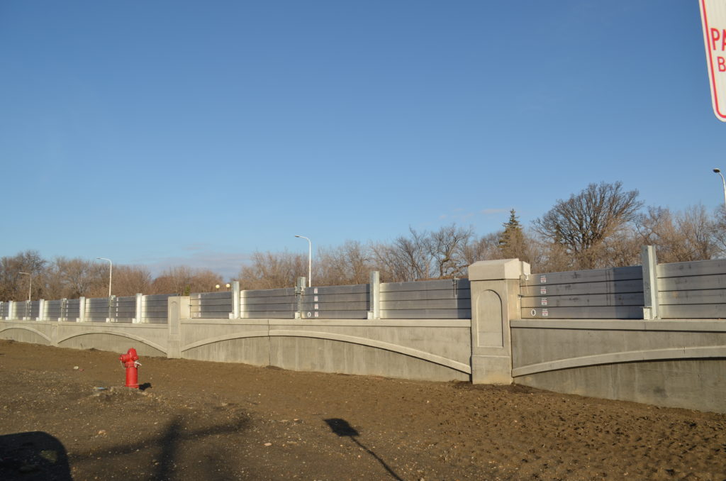 Flood Wall Installations & Applications | Flood Control America