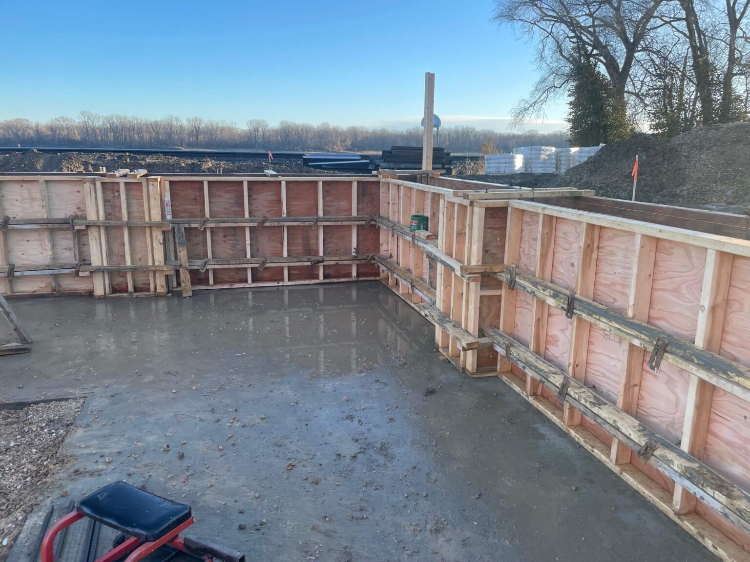 Perimeter Flood Barriers | 100% Reliable | Flood Control America